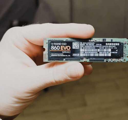 SSD M.2 SATA накопитель Samsung 860 EVO 250GB