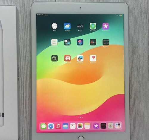 iPad 7 2017 32gb WiFi   apple pencil