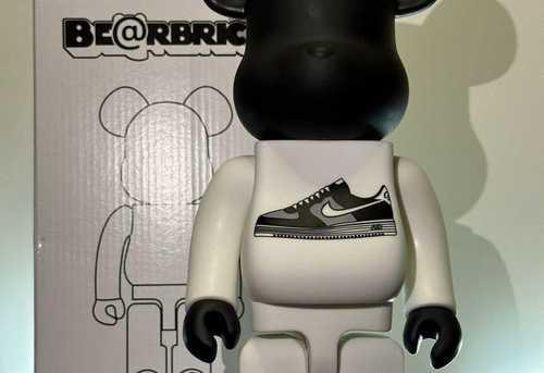 Фигурка bearbrick Nike SB найк