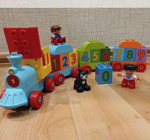 Lego duplo. паровоз счет до 10