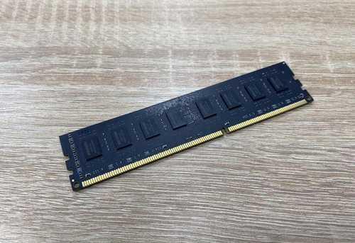 Hikvision 8Gb DDR3 - 1600 мгц