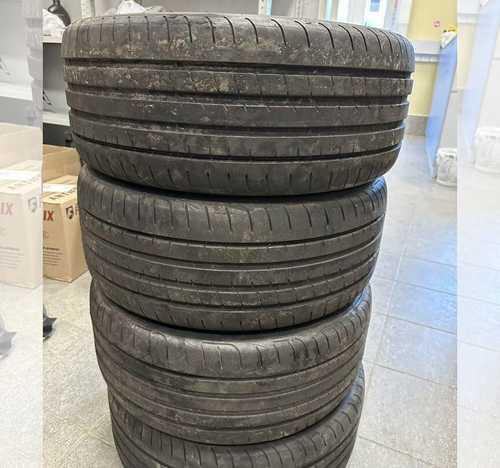 Goodyear Eagle F1 Asymmetric 5 225/40 R18