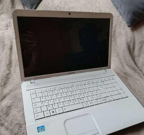 Ноутбук toshiba satellite c870-d8w