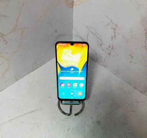 Samsung Galaxy A30, 3/32 ГБ