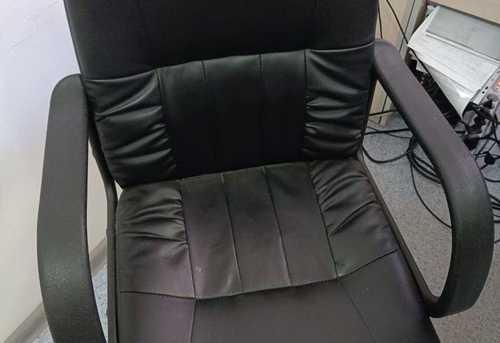 Продается мебель для офиса (стулья, кресла)