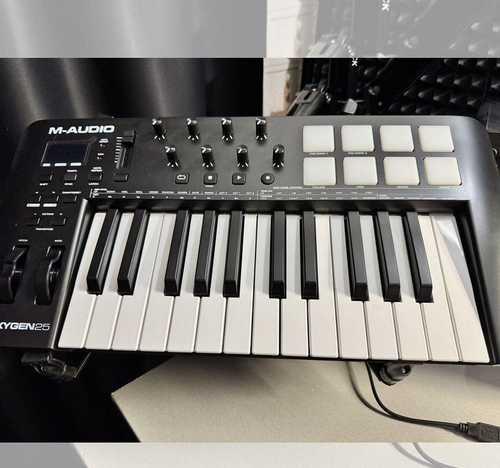 Midi клавиатура M-audio 25 MK5