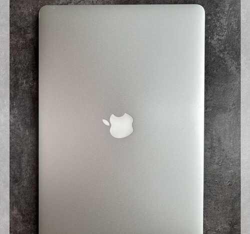 Apple macbook pro 15 retina 2015