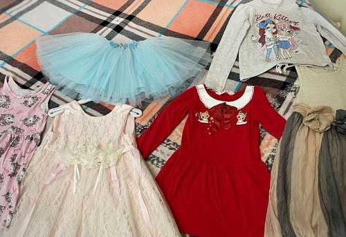 Детские вещи пакетом для девочек платья 104-110