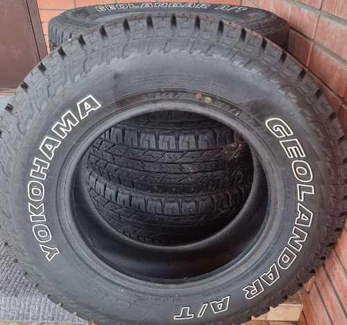 Yokohama Geolandar A/T G015 245/70 R17
