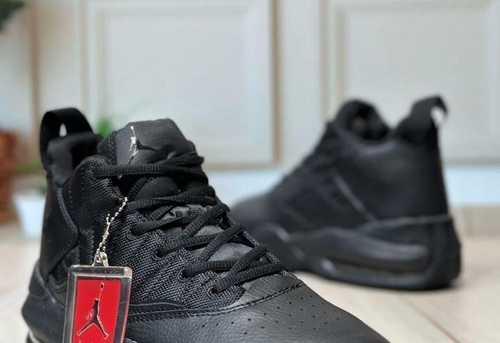 Кроссовки Nike Air Jordan Max Aura (с мехом)