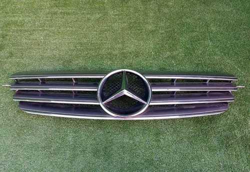 Решетка радиатора Mercedes-Benz Slk230 R170