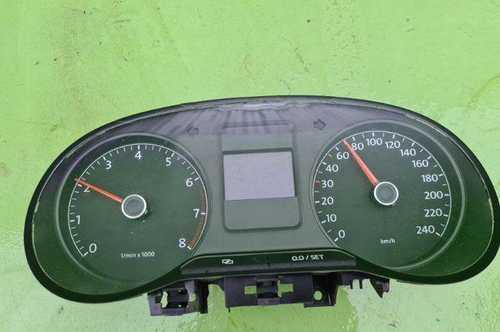 Панель приборов Volkswagen Polo 2011-2015