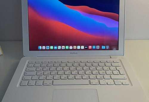 Apple Unibody MacBook 2010 White Polycarbonate