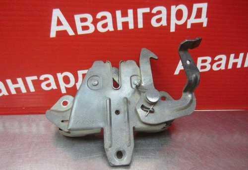 Замок капота Mitsubishi Diamante F31A 6G73 1996