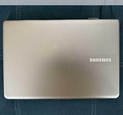 Ультратонкий ноутбук samsung np 530U