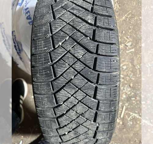 Pirelli Ice Zero FR 205/55 R16 94T