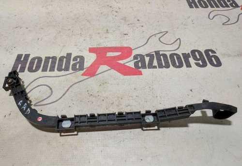 Кронштейн бампера задний правый Honda Cr-V 2 RD8