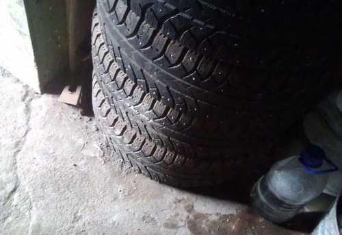 Accelera 651 215/65 R16