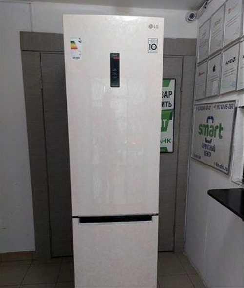 Холодильник с морозильником LG