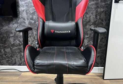 Компьютерное кресло Thunder X3