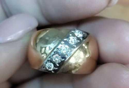 Шикарное золотое кольцо с бриллиантами "Чалма"583