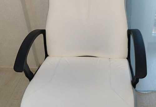 Кресло игровое A4tech X7 GG-1000W, на колесиках, э