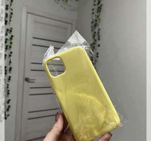 Чехол на iPhone 11