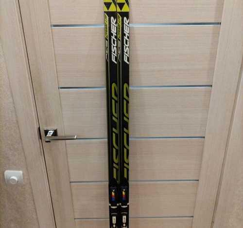 Лыжи Fisher rcs carbon lite