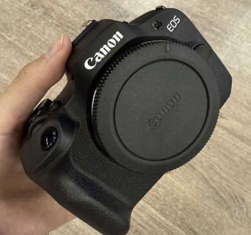 Фотоаппарат canon r100