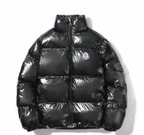 Глянцевый пуховик Moncler