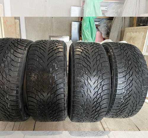 Nokian Tyres Hakkapeliitta R3 SUV 275/45 R20 110T