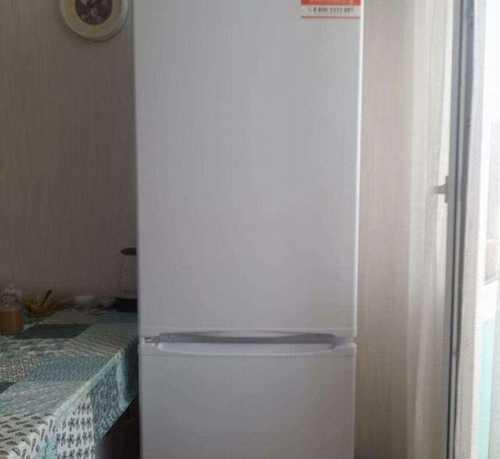 Холодильник бу indesit es -18