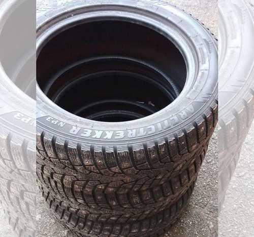 Maxxis ArcticTrekker NP3 205/55 R16 T