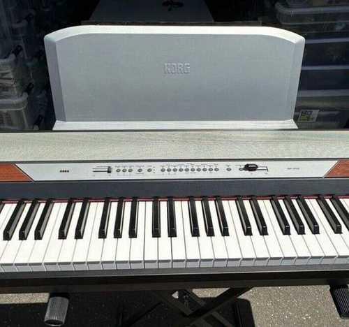 Цифровое пианино Korg SP-250