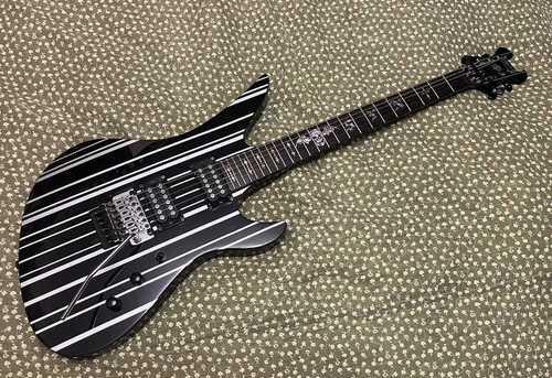 Новый Schecter Synyster Gates Signature