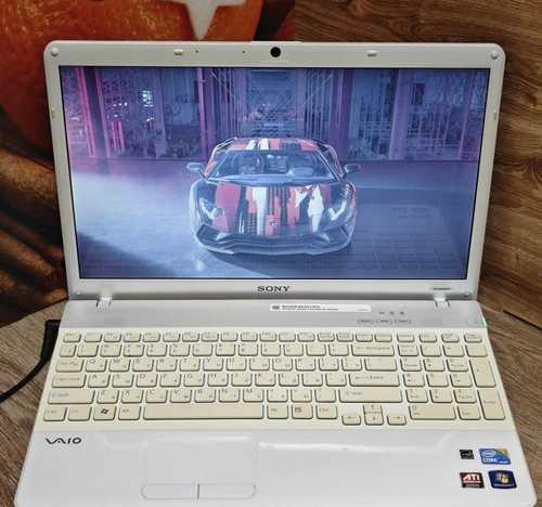 Отличный ноутбук Sony Vaio i3/4Gb/500Gb