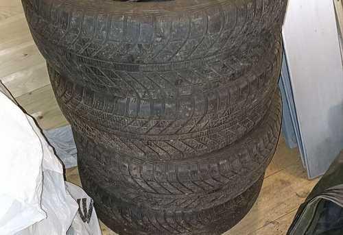 Goodyear Vector 4Seasons 205/55 R16