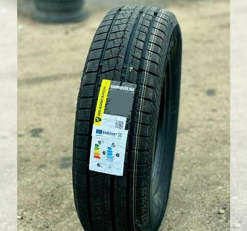 Roadmarch Snowrover 868 255/50 R19 99T