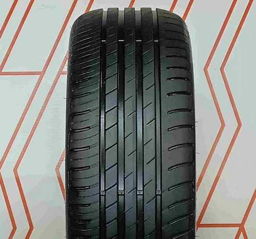 Goodyear EfficientGrip Performance 225/40 R18 92W