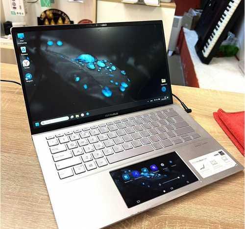 Asus VivoBook S14