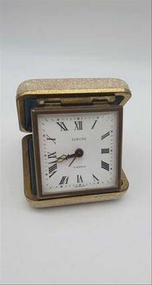 Часы настольные будильник будильник дорожный 1960