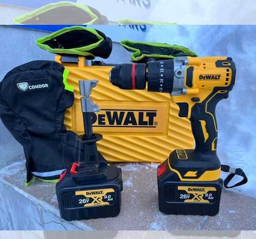 Шуруповерт для ледобура Dewalt с чехлом