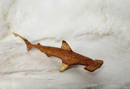Акула-молот из дерева ручной работы
