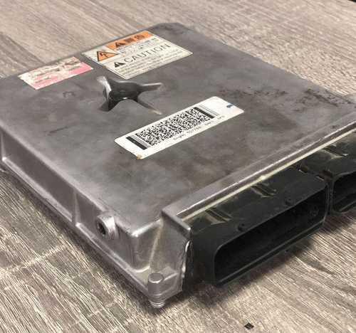 Блок управления бу 8980854710 (isuzu 6HK1)