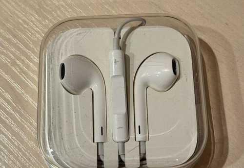 Наушники Apple EarPods 3,5 мм