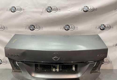 Крышка багажника Mercedes-Benz W212 (792U)