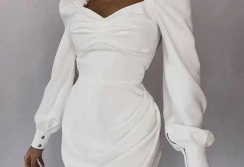 Платье белое xs