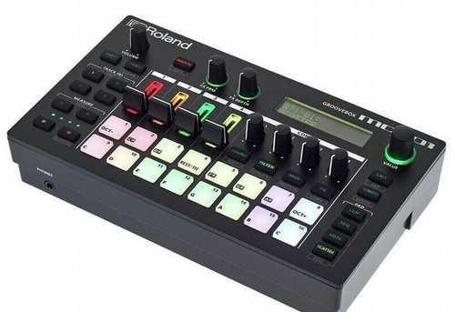 Roland MC-101