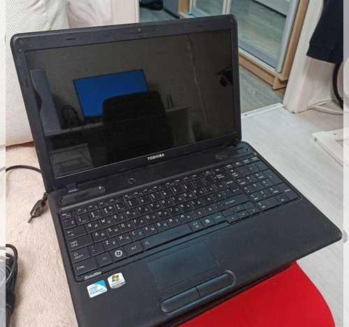 Ноутбук Toshiba satellite c660