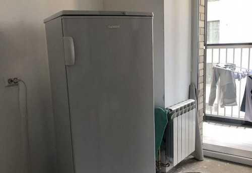 Холодильник с морозильной камерой 145 см Бирюса 6
